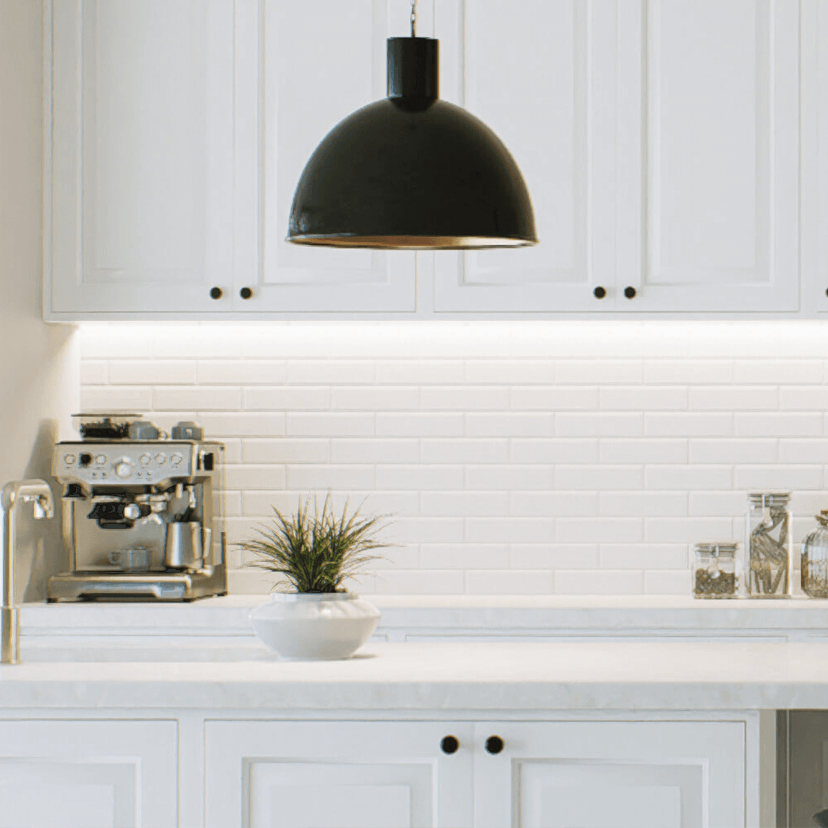 Feature Light Bulbs | Prisma Lighting