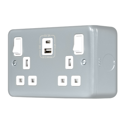 Metal Clad Pro – Scolmore | Heavy-Duty Sockets & Switches | Prisma Lighting