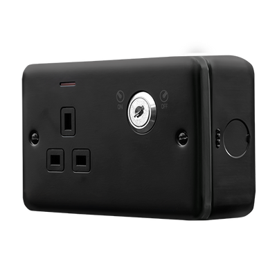 Metal Clad Pro – Scolmore | Heavy-Duty Sockets & Switches | Prisma Lighting
