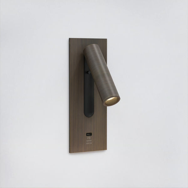 Astro Fuse 3 USB C Reading Light Matt Black 1215144 – Prisma Lighting