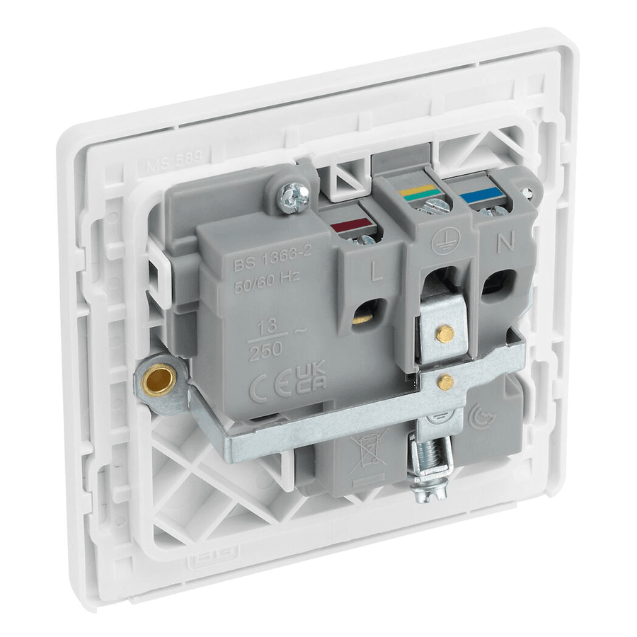 BG Evolve Pearlescent White Single Switched 13a Socket PCDCL21W-01 ...