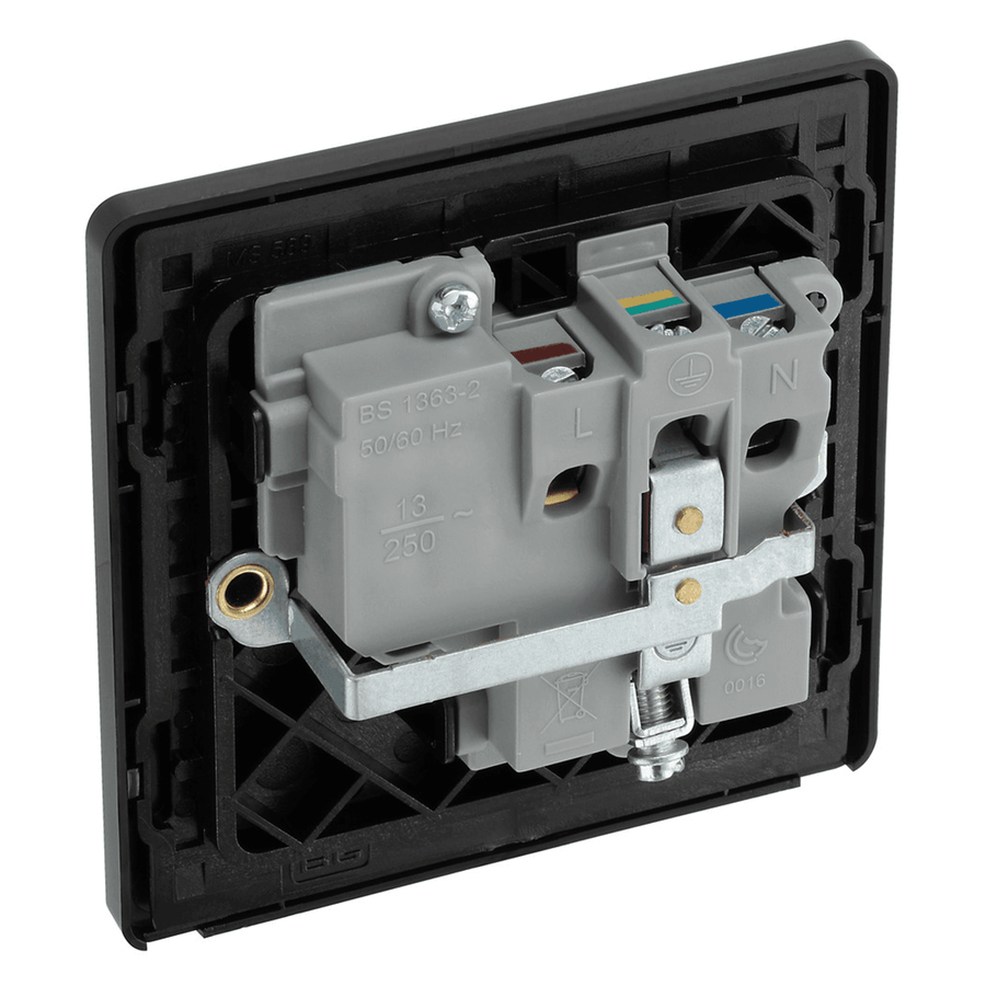 BG Evolve Pearlescent White Single Switched 13a Socket PCDCL21W-01 ...